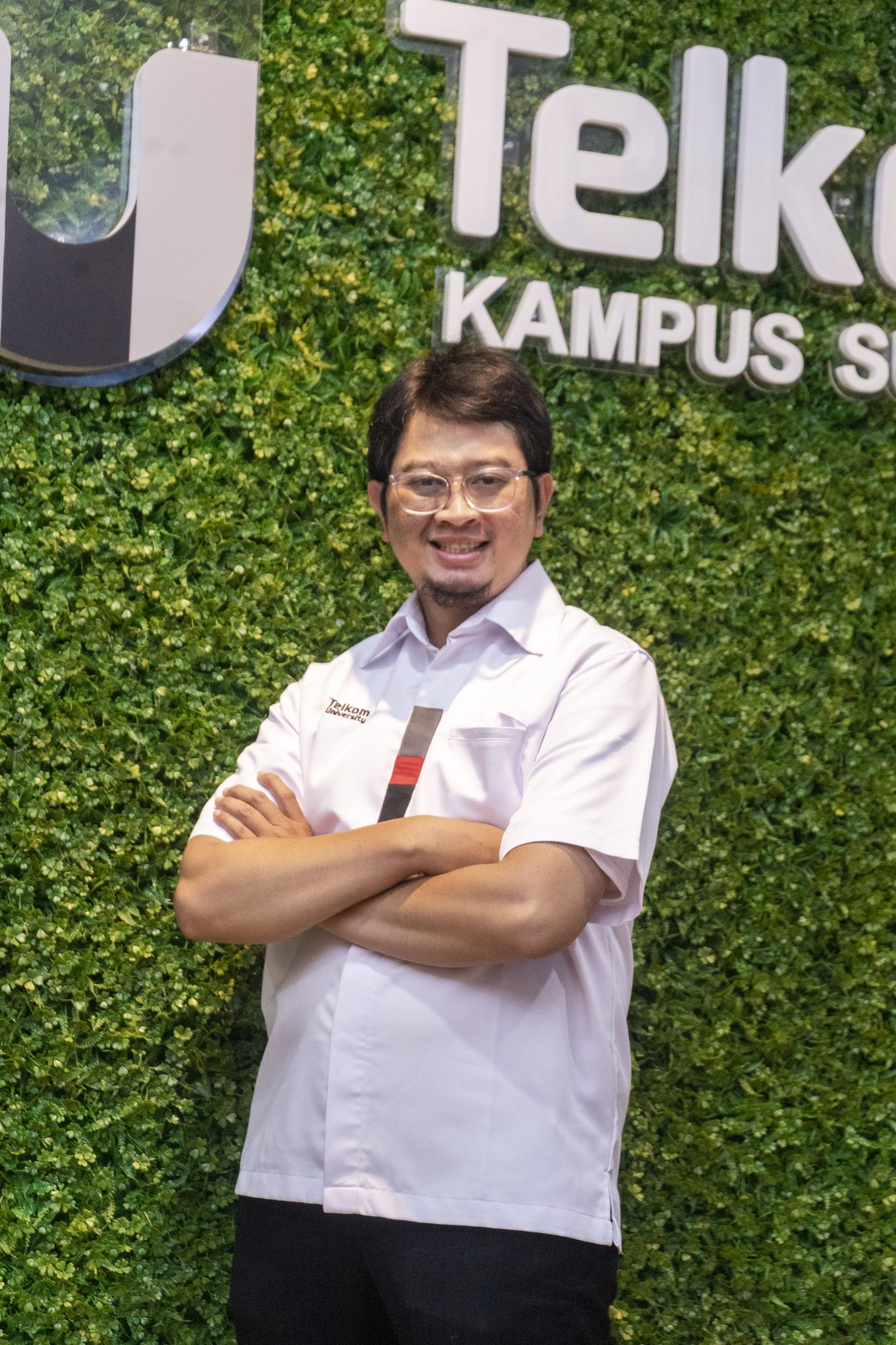 Staf Pengajar Teknik Komputer – Dosen Berpengalaman & Ahli Teknologi